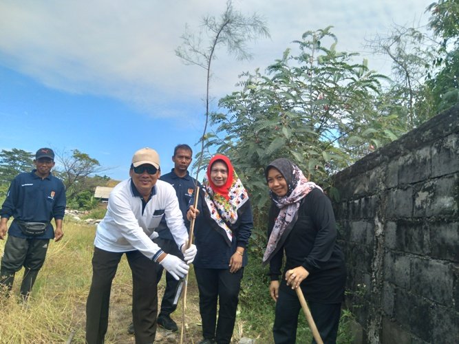FK Unissula Bekerjasama dengan Dinas Lingkungan Hidup Kota Semarang ...